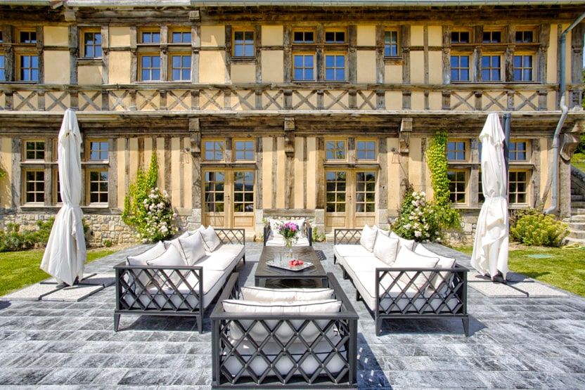 The Most Beautiful Country Homes in the World: According to Le ...